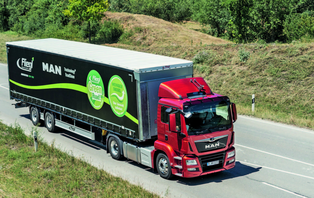 Test MAN TGS D15: Super Baby MAN - Cargo & Bus