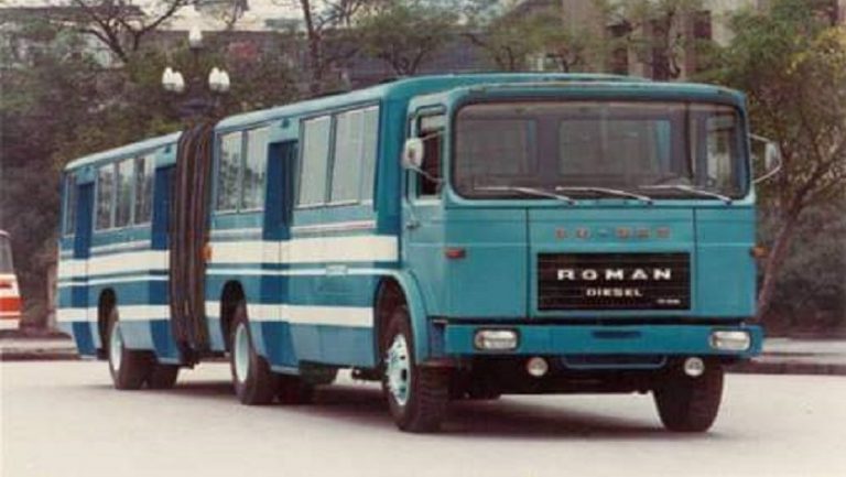 Cel mai ciudat autobuz, bazat pe un camion Roman - Cargo & Bus